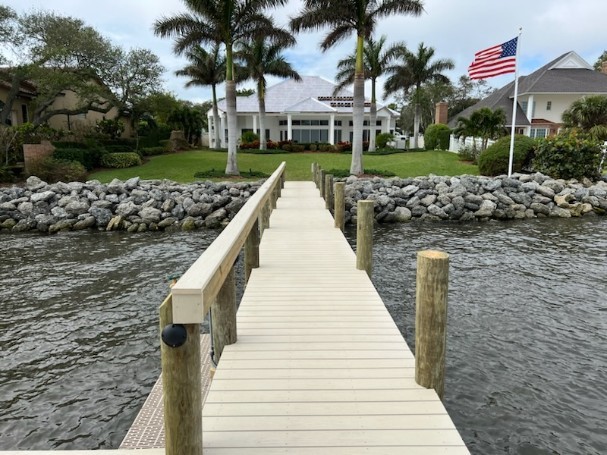 Dock Design and Architecture: Combining Functionality and Aesthetics ...